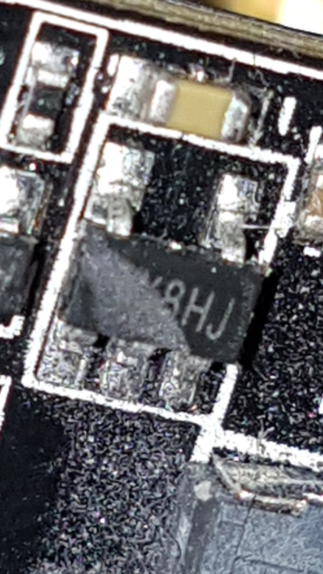 8hj - Proszę o identyfikację elementu elektronicznego