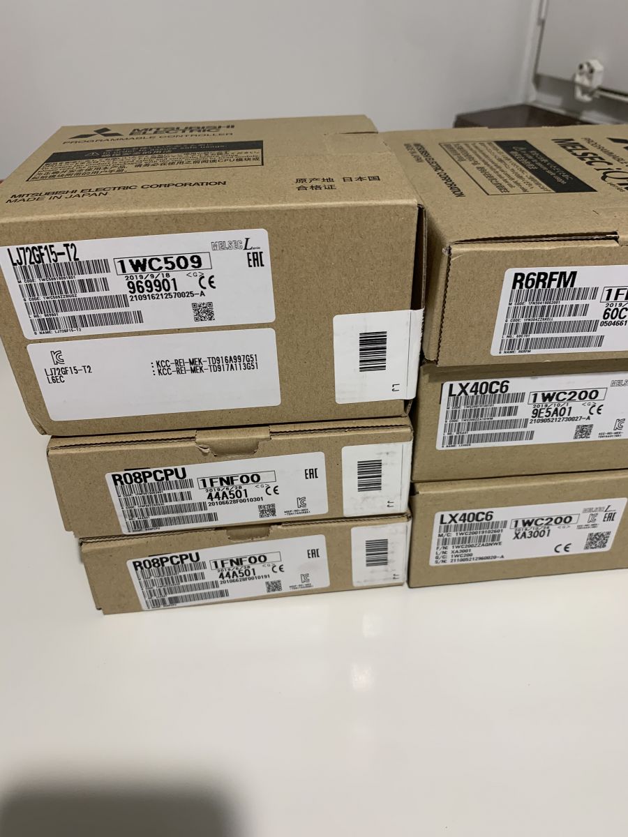 [Sprzedam] Mitsubishi elektricitet MELSEC iQ-R kilka elementów