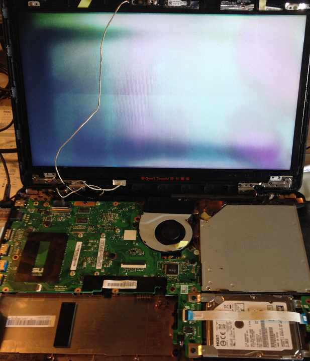Asus X554SJ - Gaśnie matryca, brak poprawy po wymianie taśmy