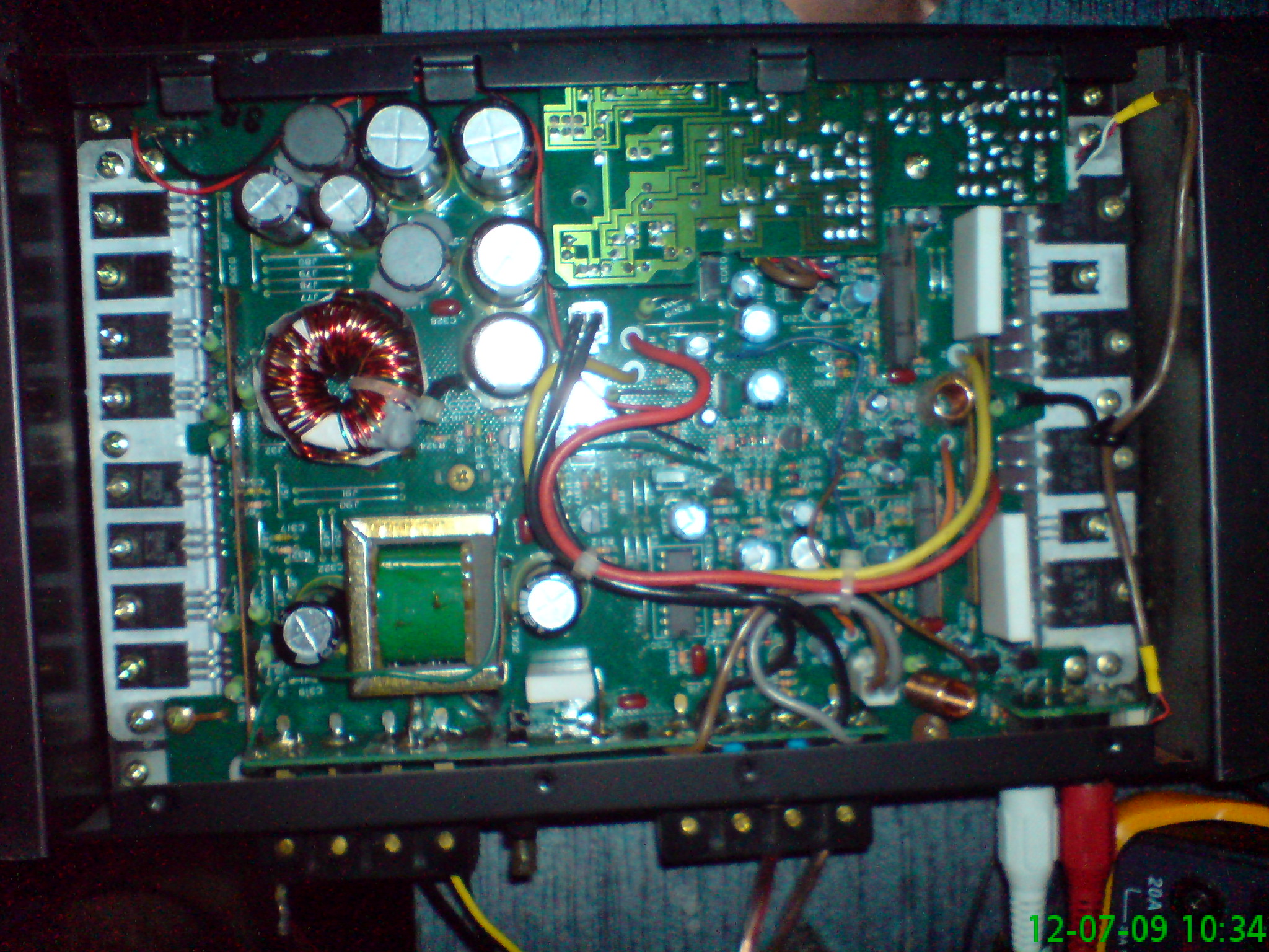 Philips DAB300 MKII - jakie są parametry mocy i obciążalności wzmacniacza?