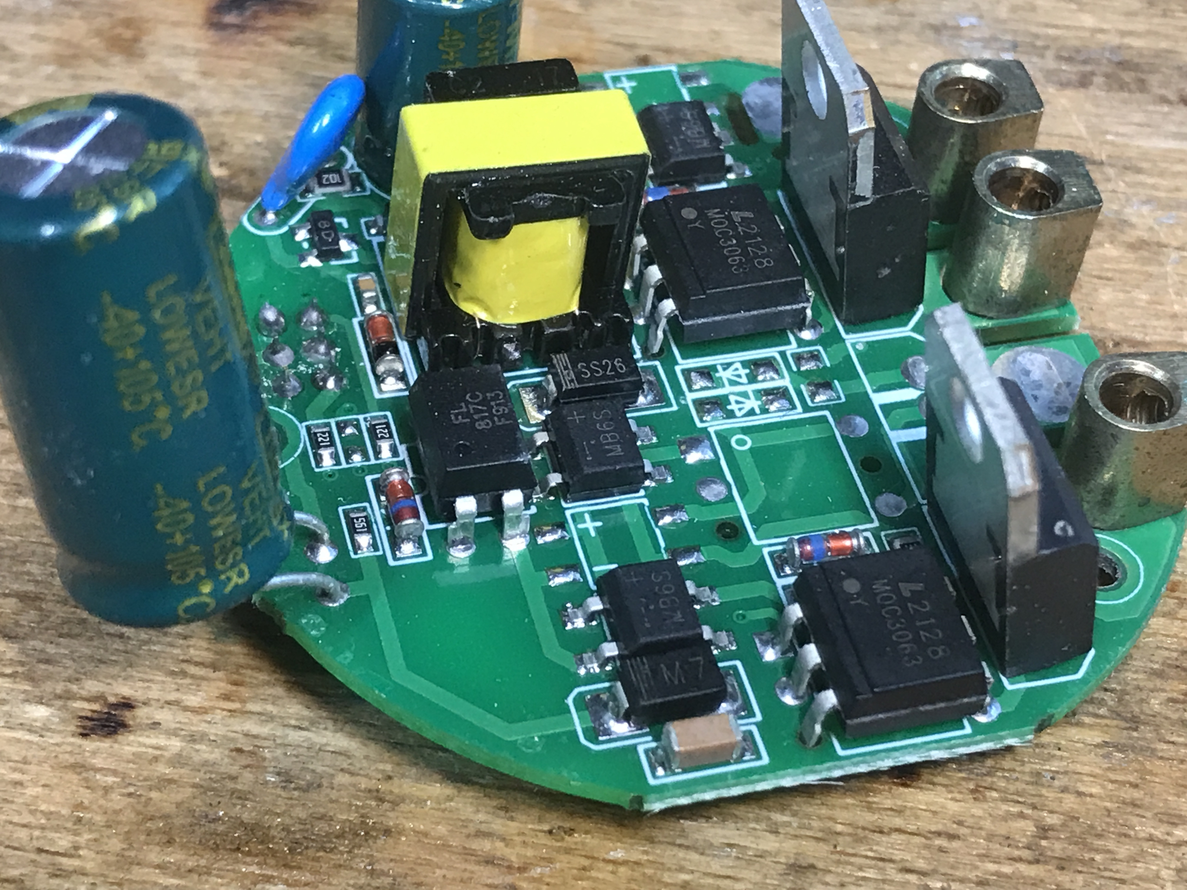 [ESP8285/TYWE3S] Light switch with WiFi/RF Appio 9605 (no neutral ...