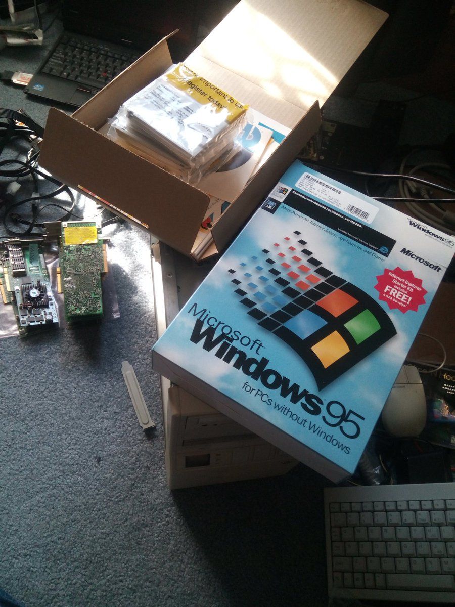 Windows 95 - pudełko wersji BOX - elektroda.pl