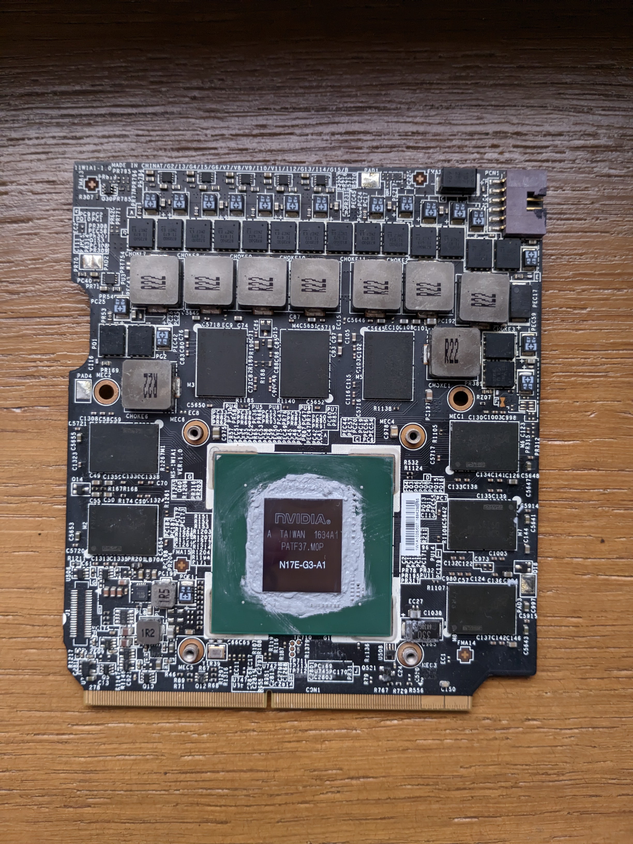 MSI GT73VR 6RF Titan Pro - Zwarcie karty graficznej GPU na złączu MXM