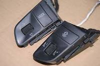 Audi A4 B7 2006 - Brak sterowania radiem z kierownicy, błędy 01426 i 01704