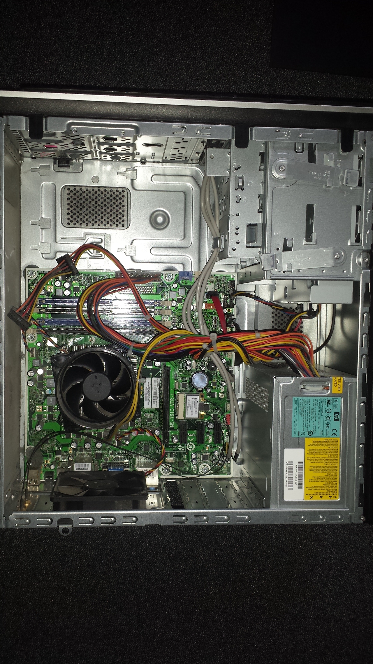 [Sprzedam] Monitory Philips 243V5LHAB, Acer V233HL, UPS APC, Mac Pro