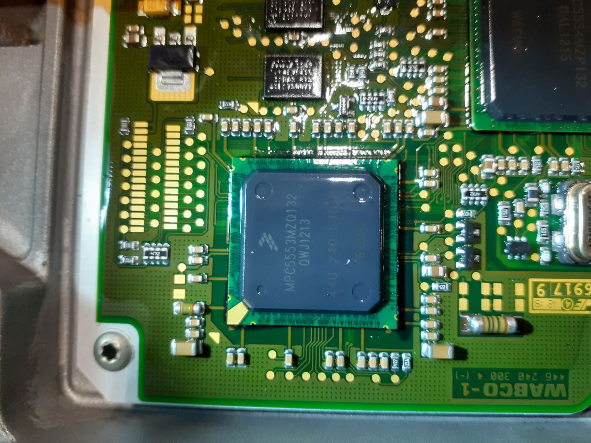 MPC5566, MPC5553, MPC5554 - Jakiego programatora pamięci używać przy wymianie chipa?