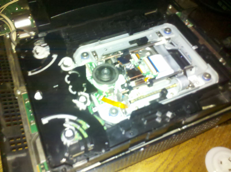 CECHK04 - PS3 - Niebieska dioda świeci, napęd nie wciąga płyt ...