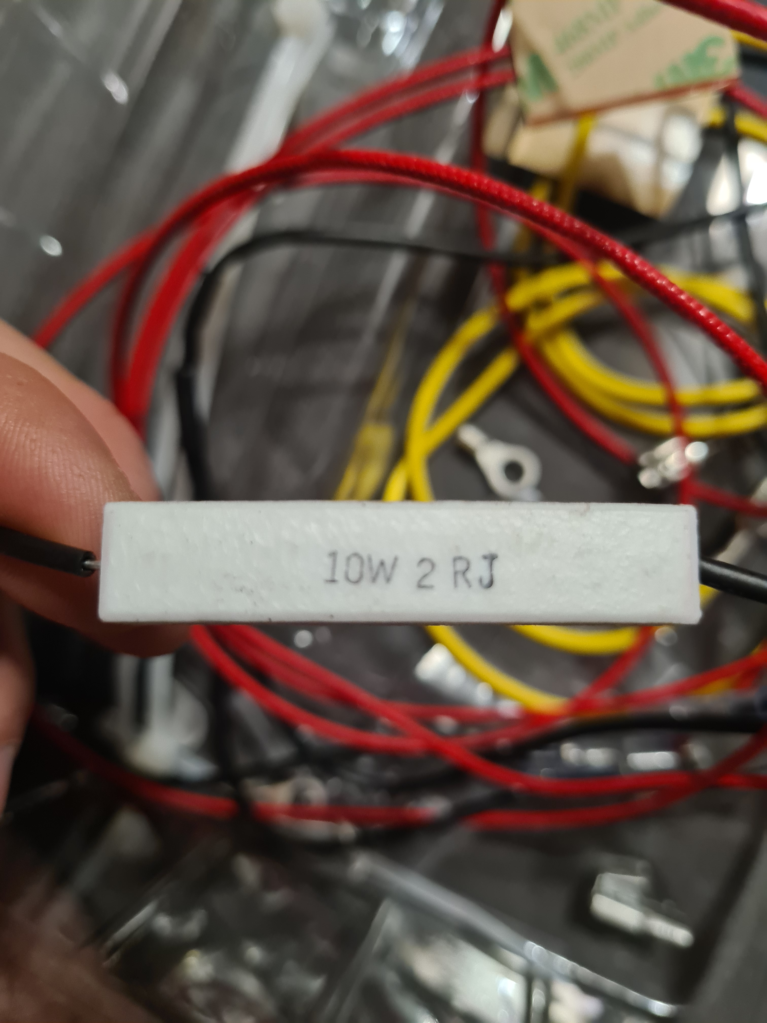 Mata grzewcza 12V 2.75W - rezystor 10W 2RJ nie działa na pinie LOW