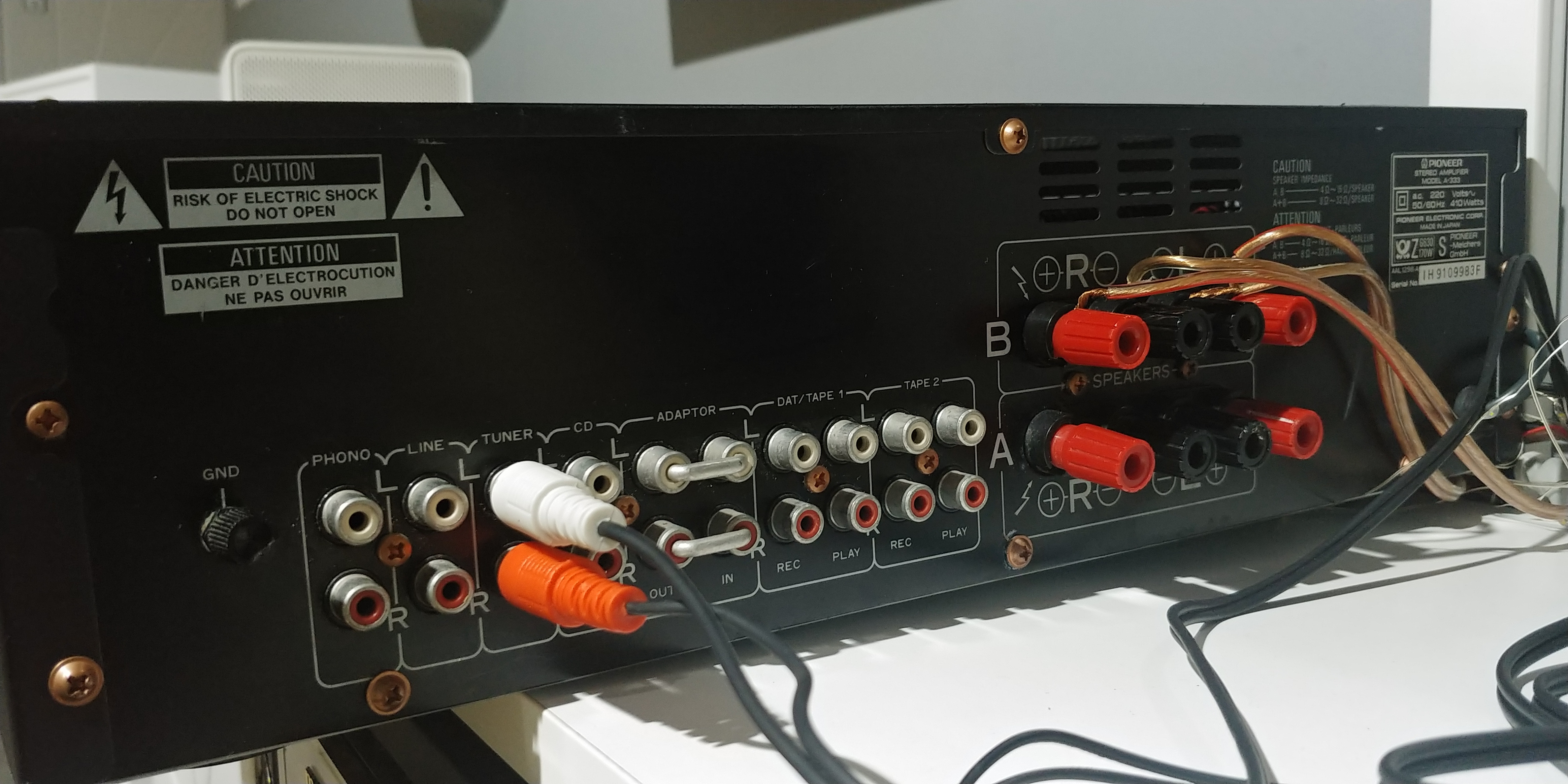 Jak połączyć amplituner Marantz MCR611 ze wzmacniaczem Pioneer A333?