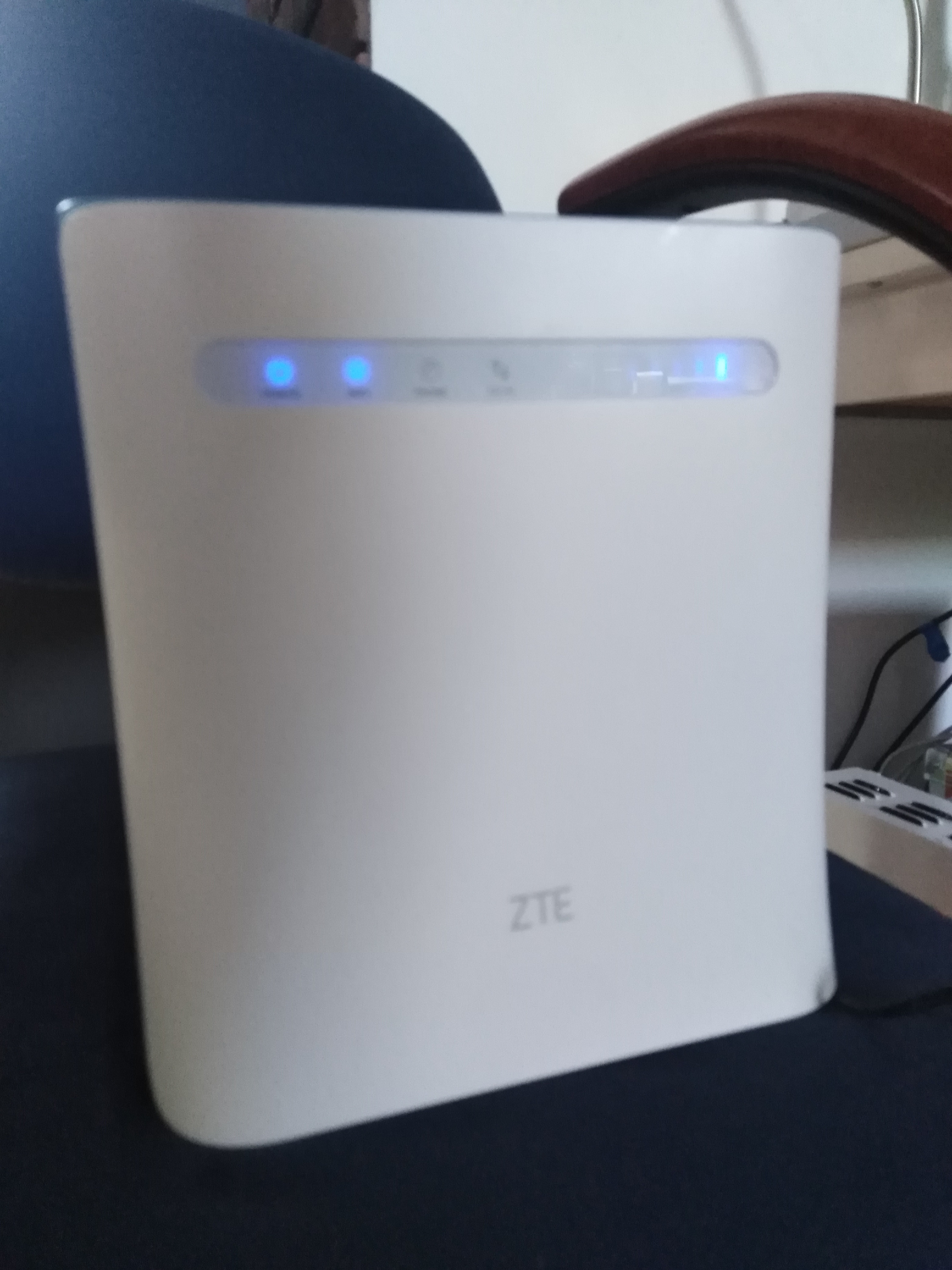 Jak zalogować się do ZTE MF286 bez tabliczki znamionowej i hasła?