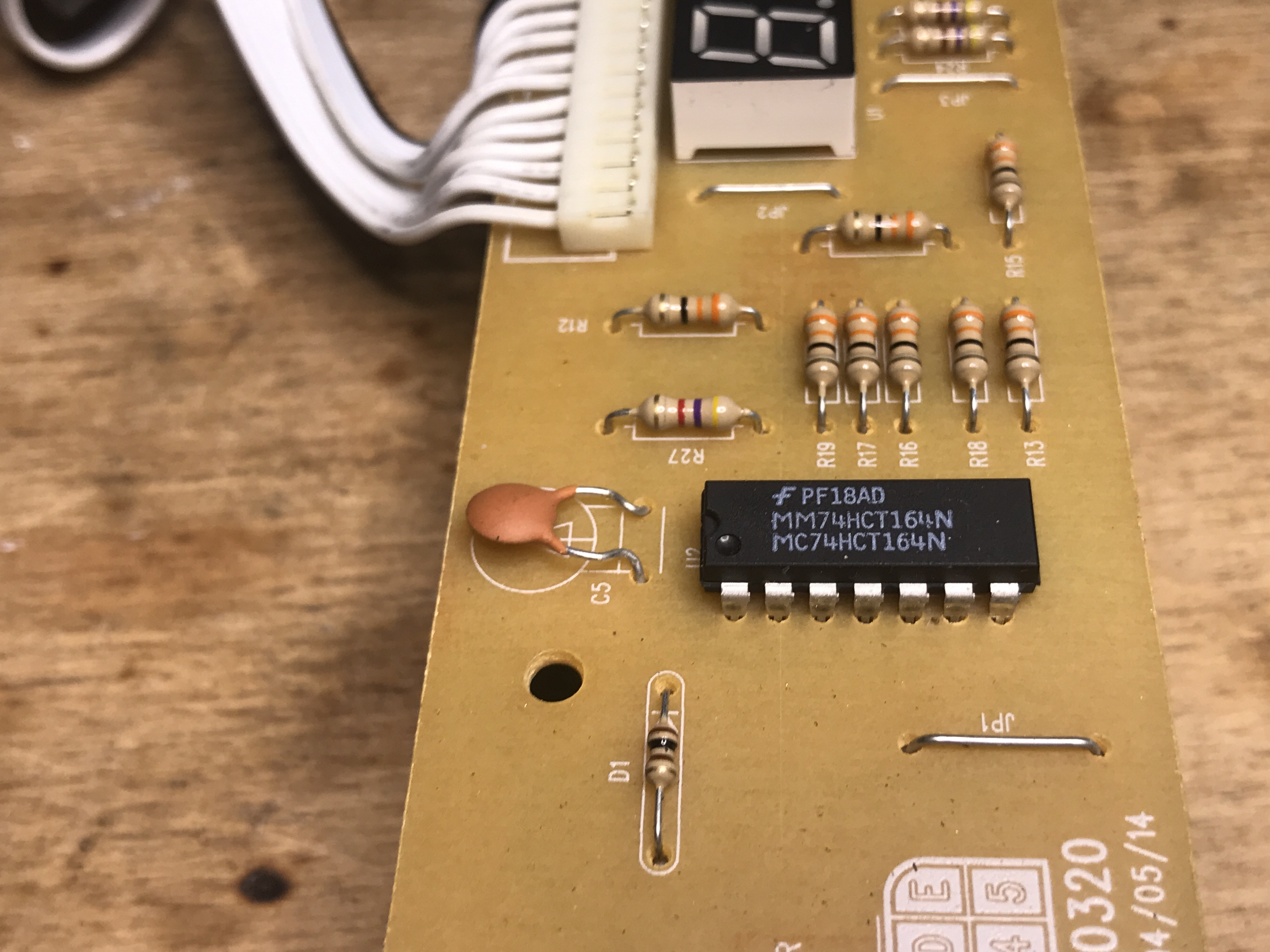 Wyświetlacz 7 segmentowy tunera, uruchomienie z Arduino, rejestr przesuwny