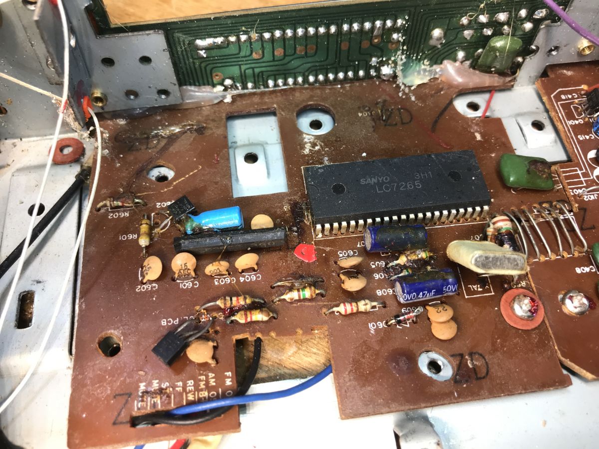 Stare radio samochodowe Thompsonic TS-239 (wyśw. na LC7265/LB3500 ...