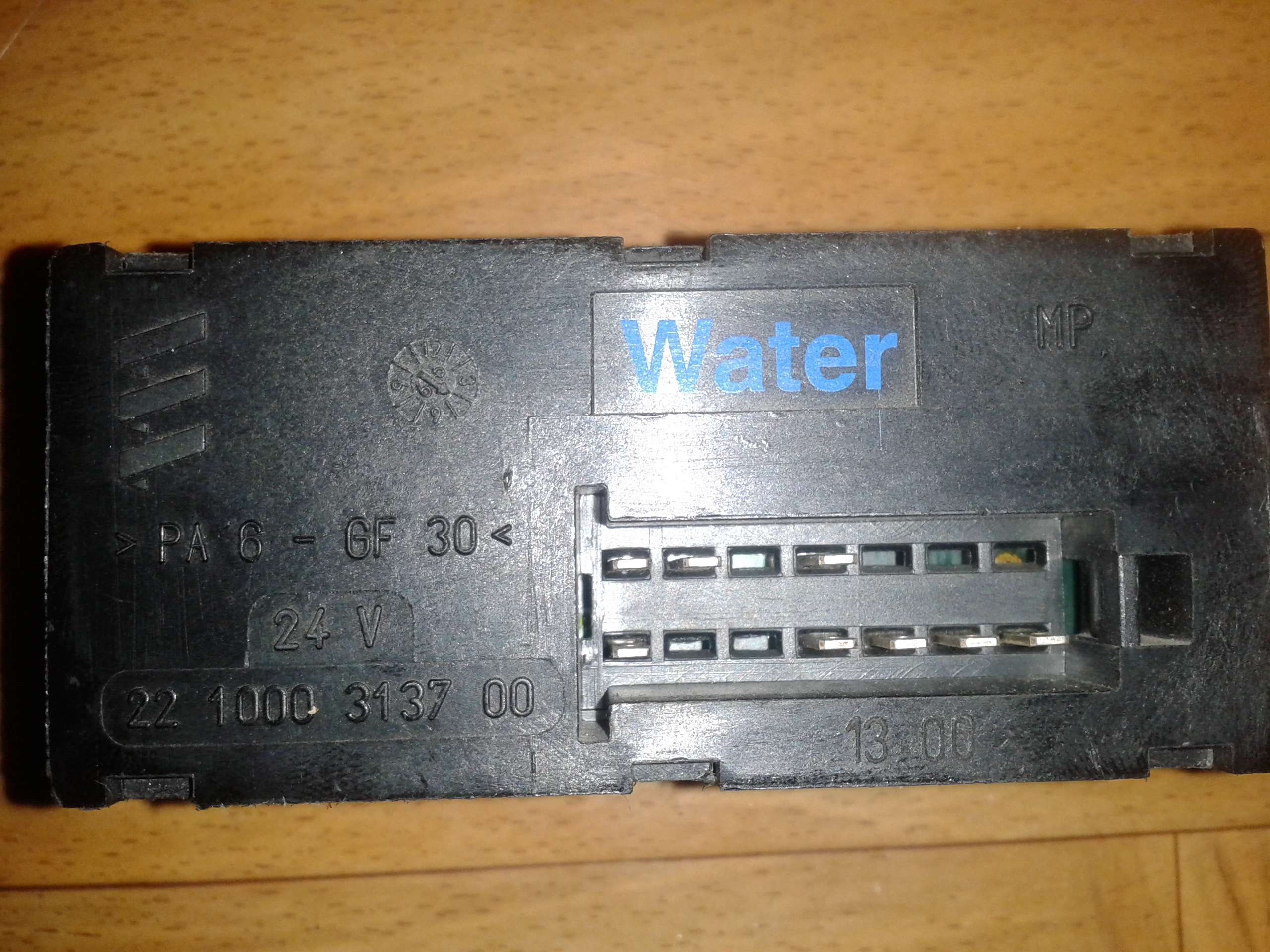 Sterownik klimatyzacji Water - identyfikacja elementu MX C916