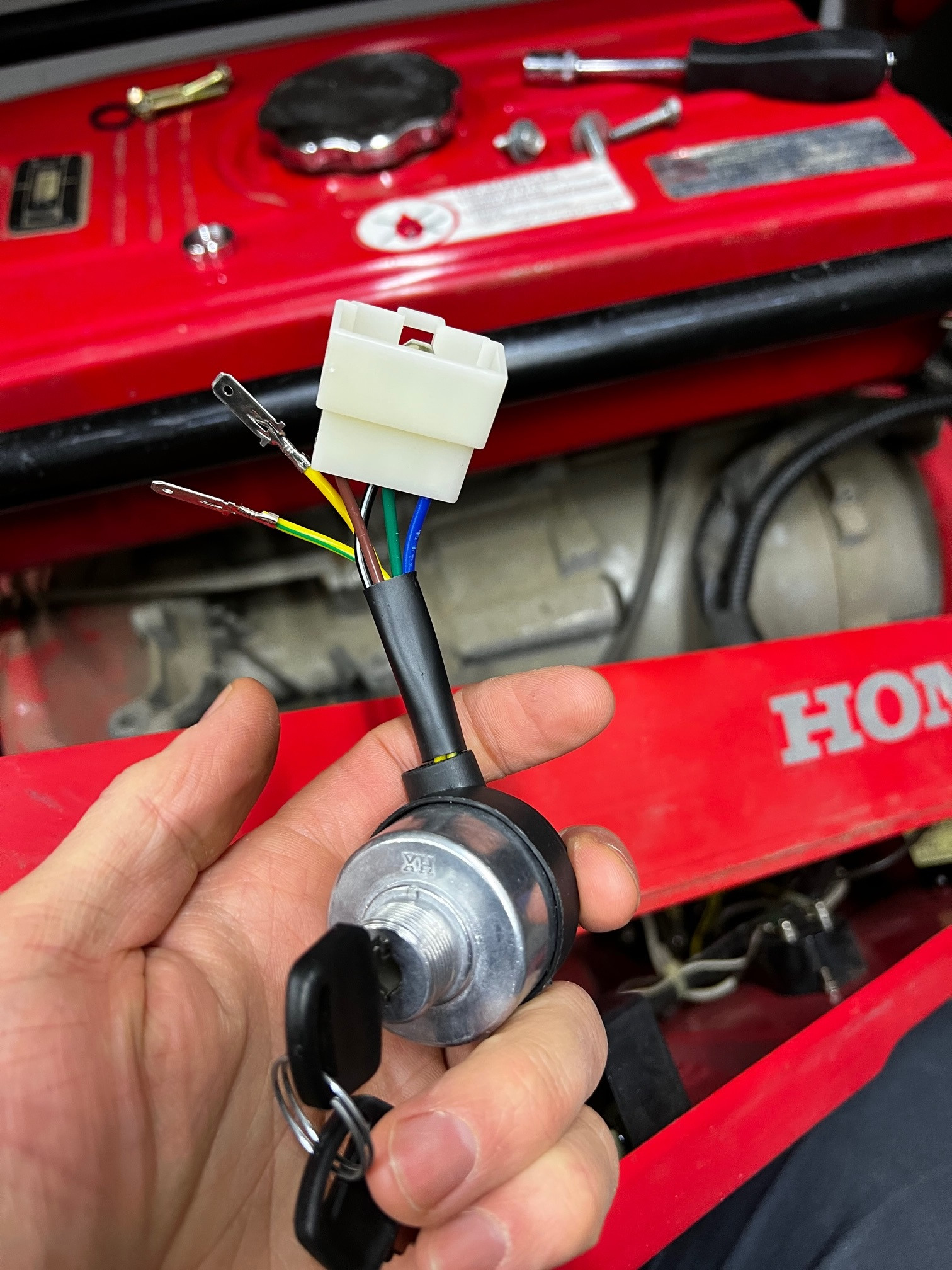 [Rozwiązano] HONDA EP6500S - Poszukuje schematu elektrycznego dla ...