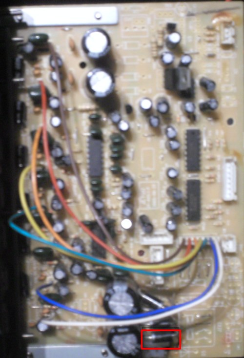 Modecom MC-5030 - przyczyny buczenia i uszkodzonej diody LED