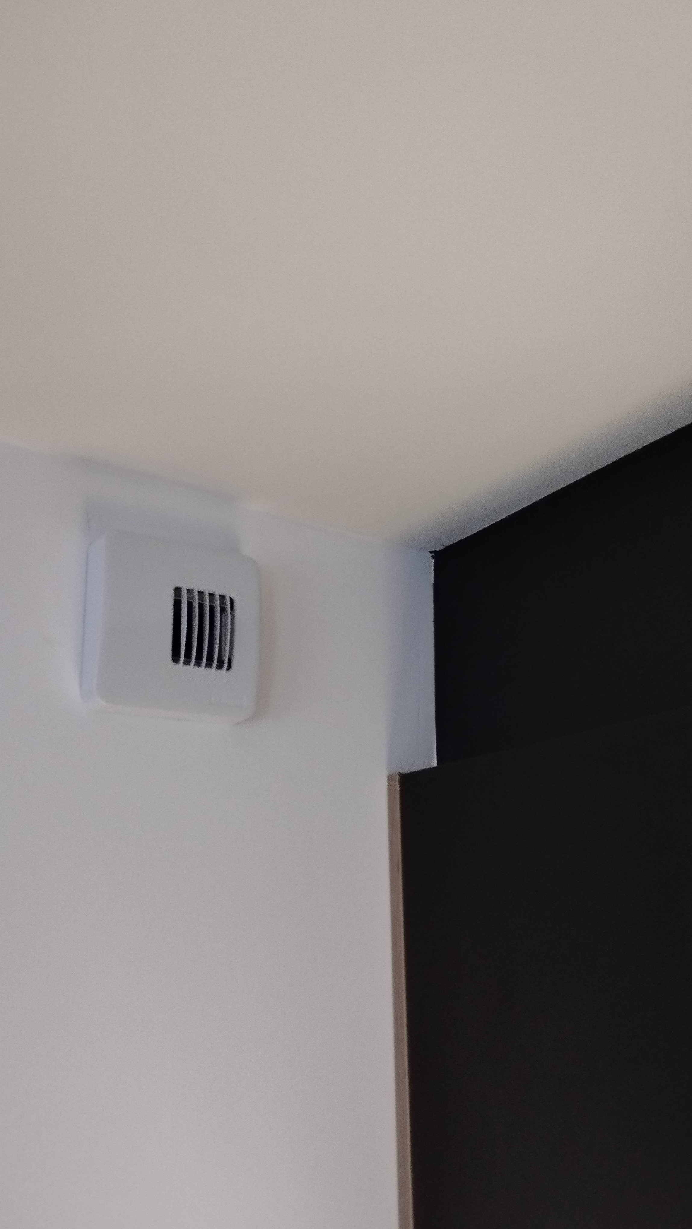 Amica OMP6441B - jak poprawić ciąg okapu w dużym salonie?