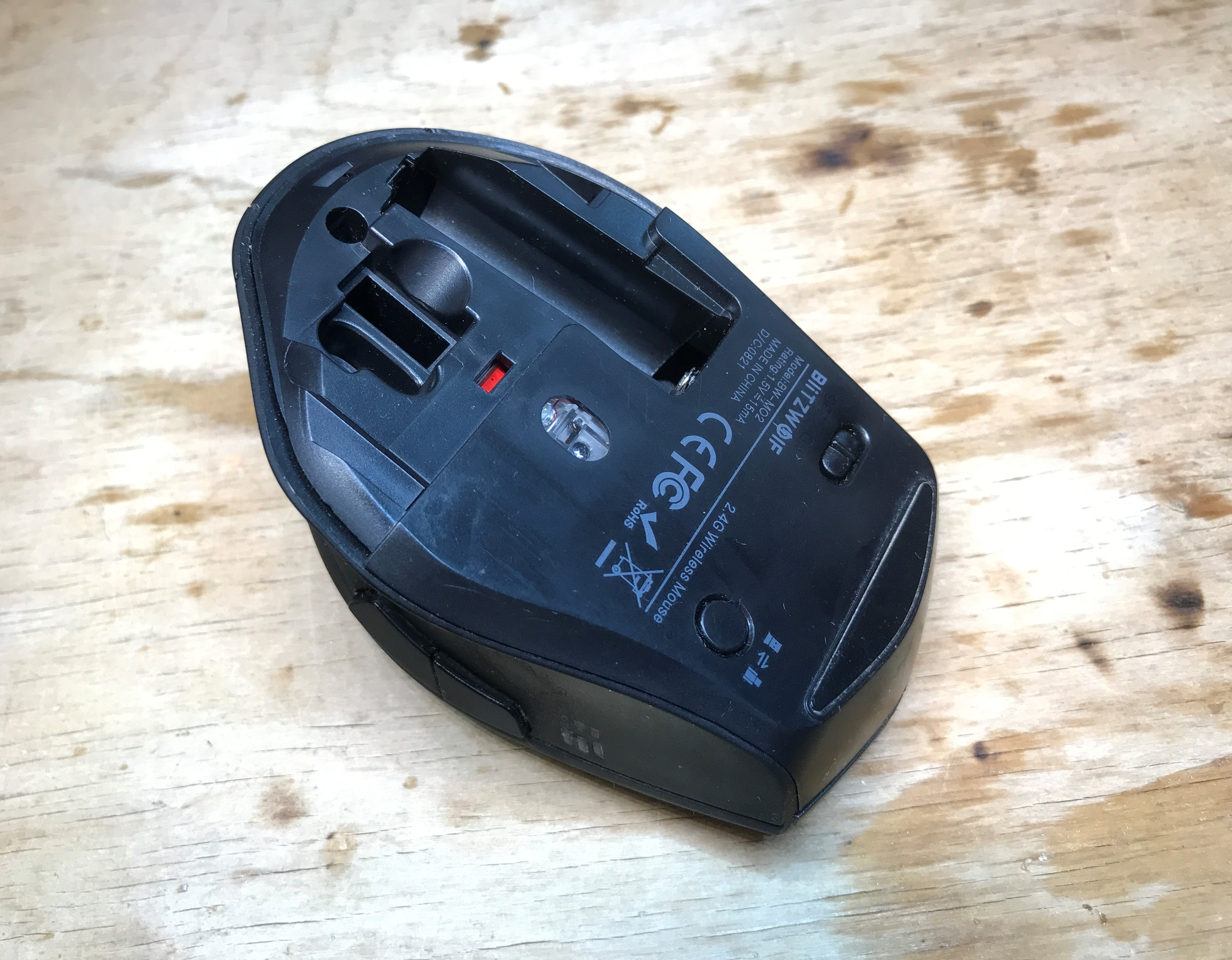 Blitzwolf BW-MO2 mouse button interior cleaning and replacement