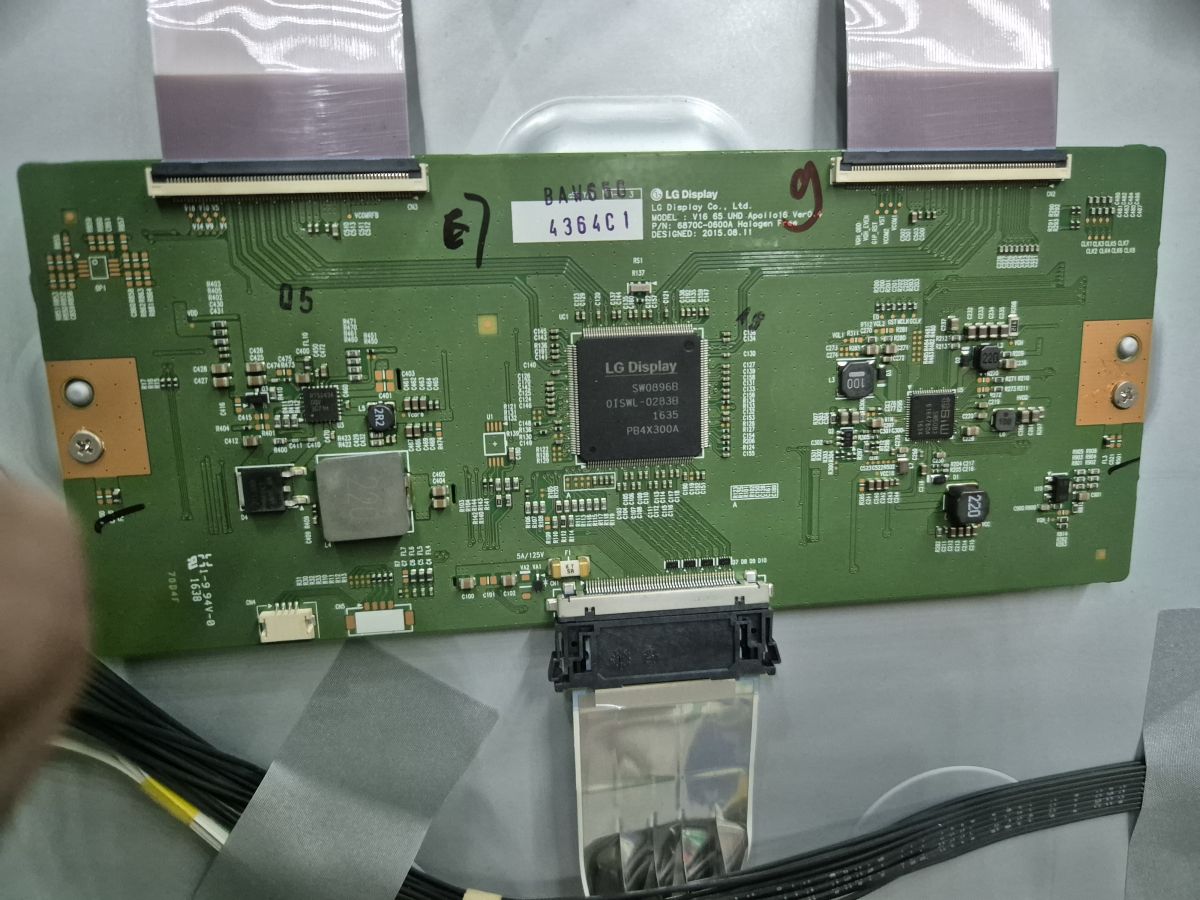 LG 65UH6507 - Brak treści obrazu, podświetlenie działa, szukam ...