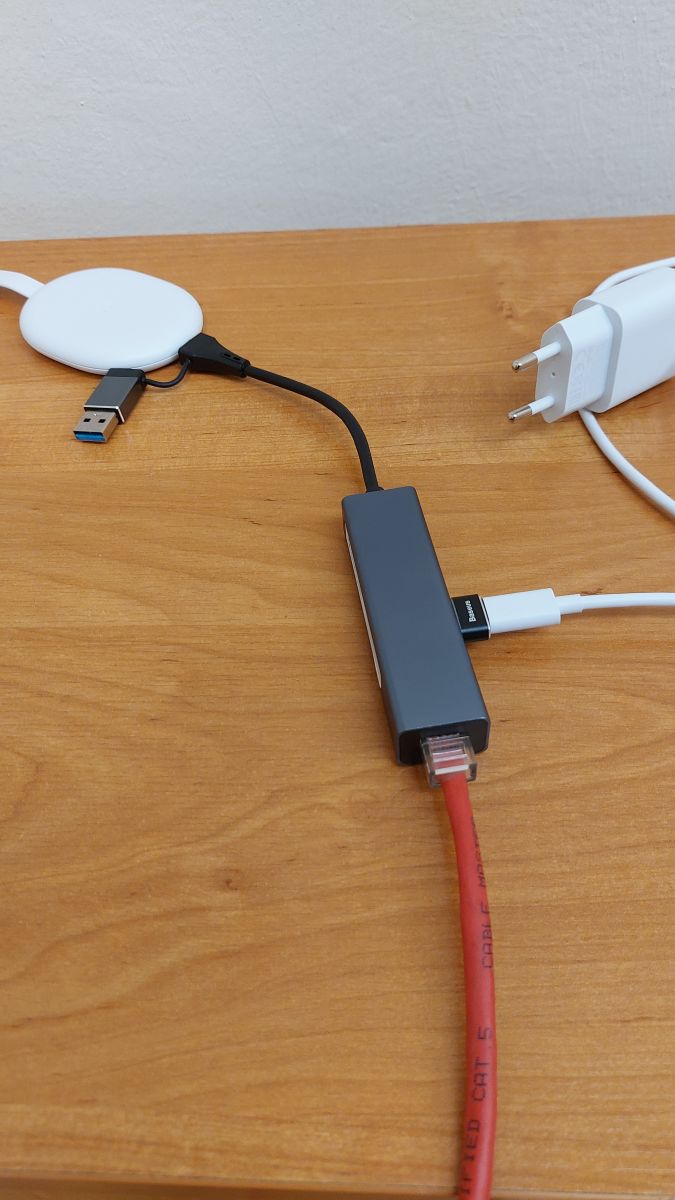 Czy adapter USB-RJ45 będzie działać z Chromecast 4.0 4K?