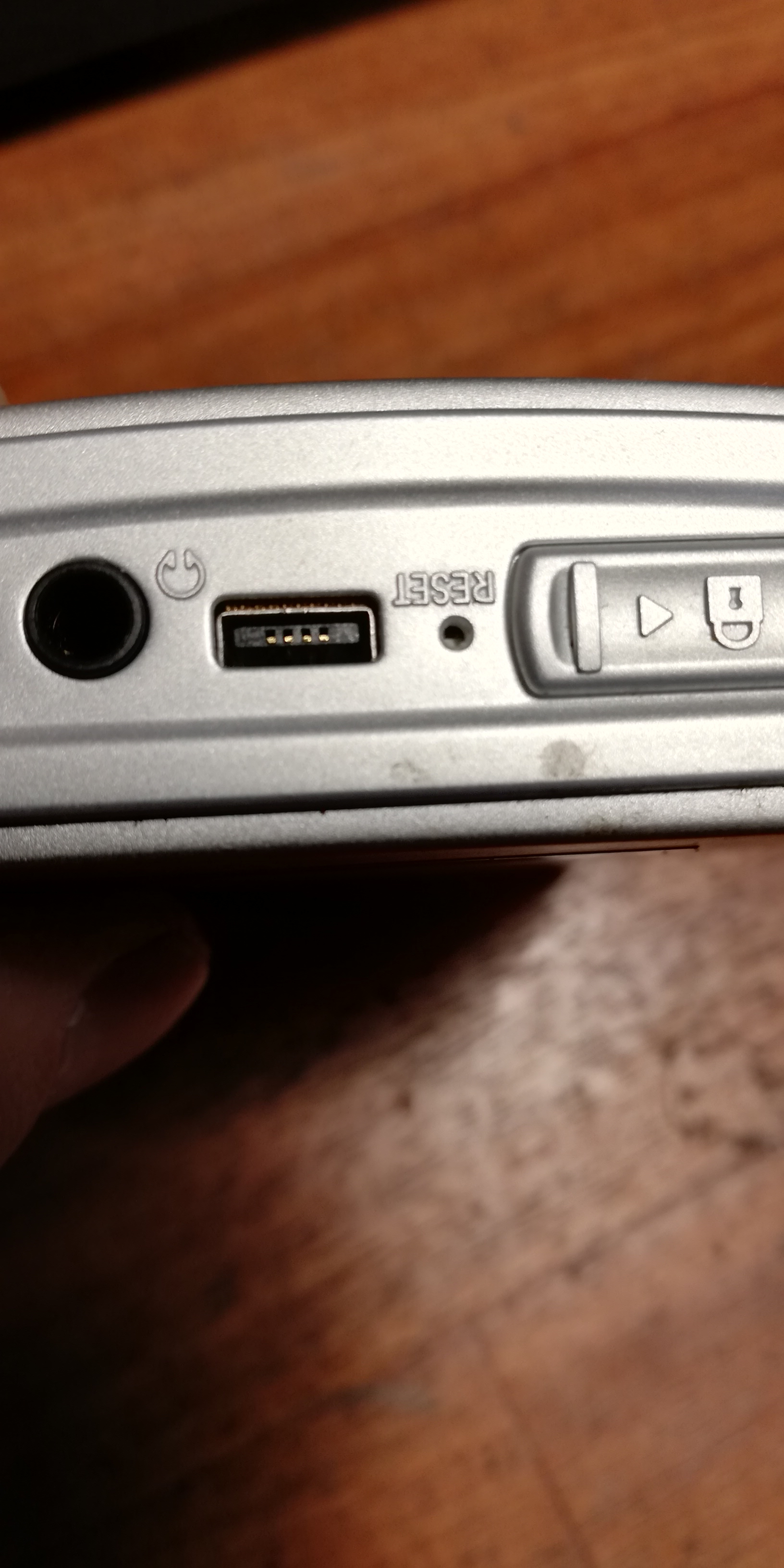 [Rozwiązano] Jak ustalić, co to za kabel USB do iRiver H10 20 GB?