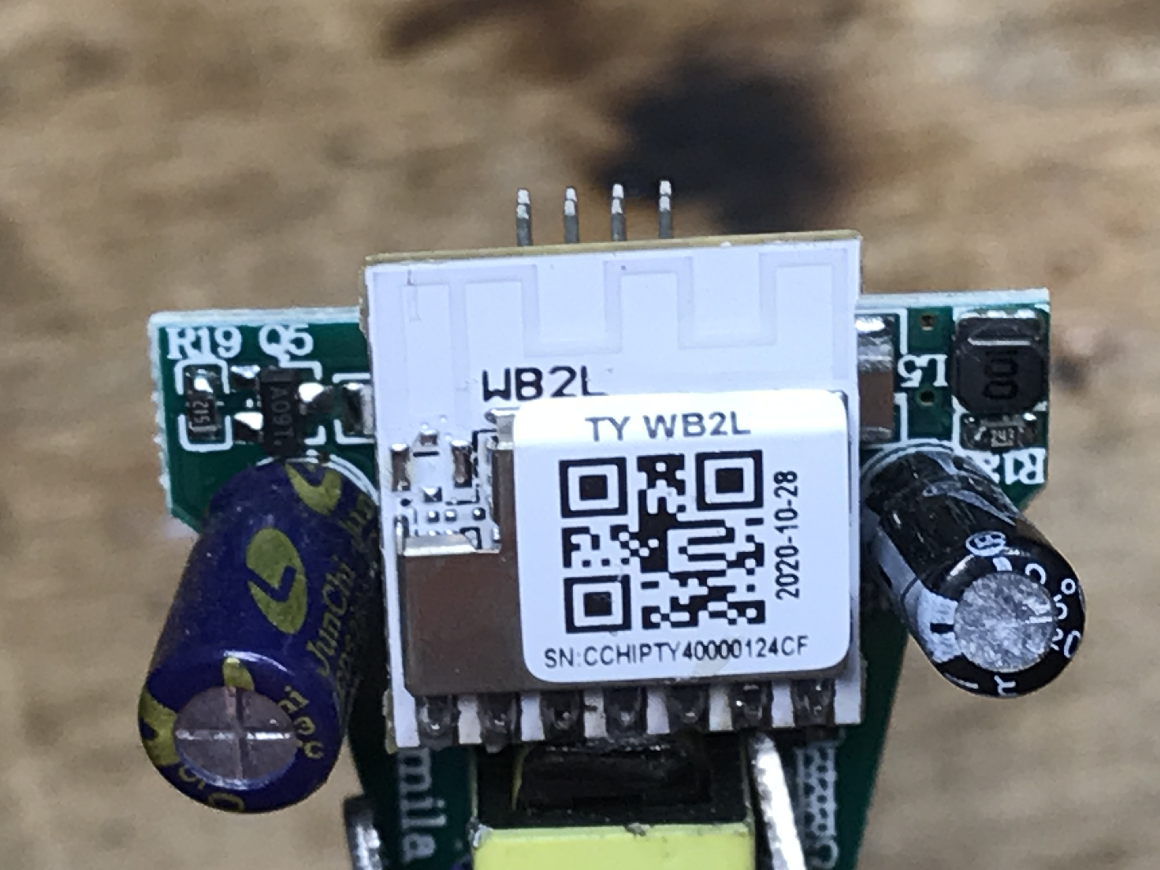 [WB2L/BK7231T] Lampka LED Fcmila smart spotlight GU10 RGBCW