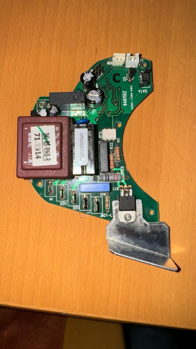 ROBOCLEAN Aura SPLUS przestał działać - uszkodzona płytka, czy da się ...