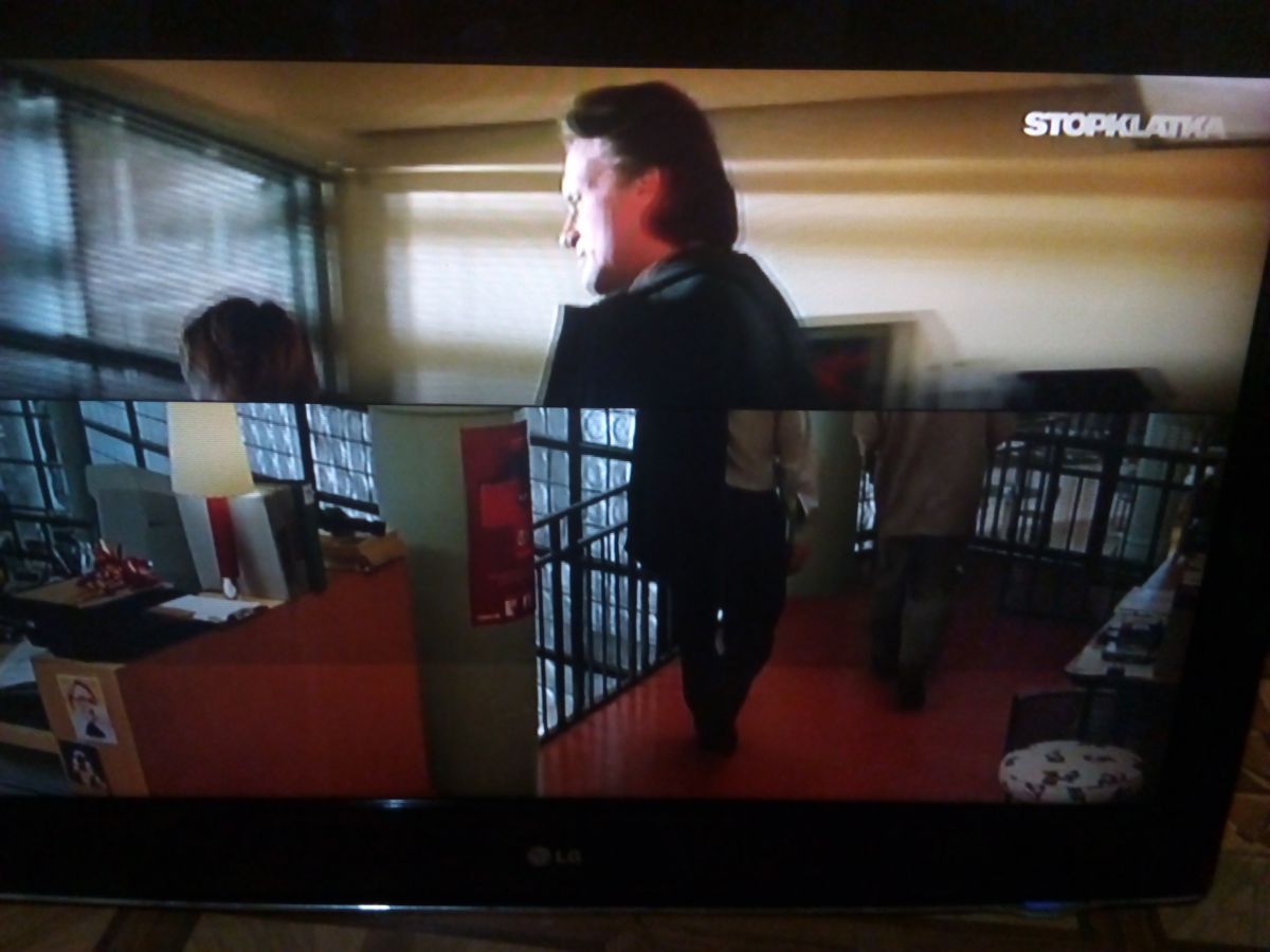 LG 37LH3000 - Obraz na telewizorze przedzielony w poziomie