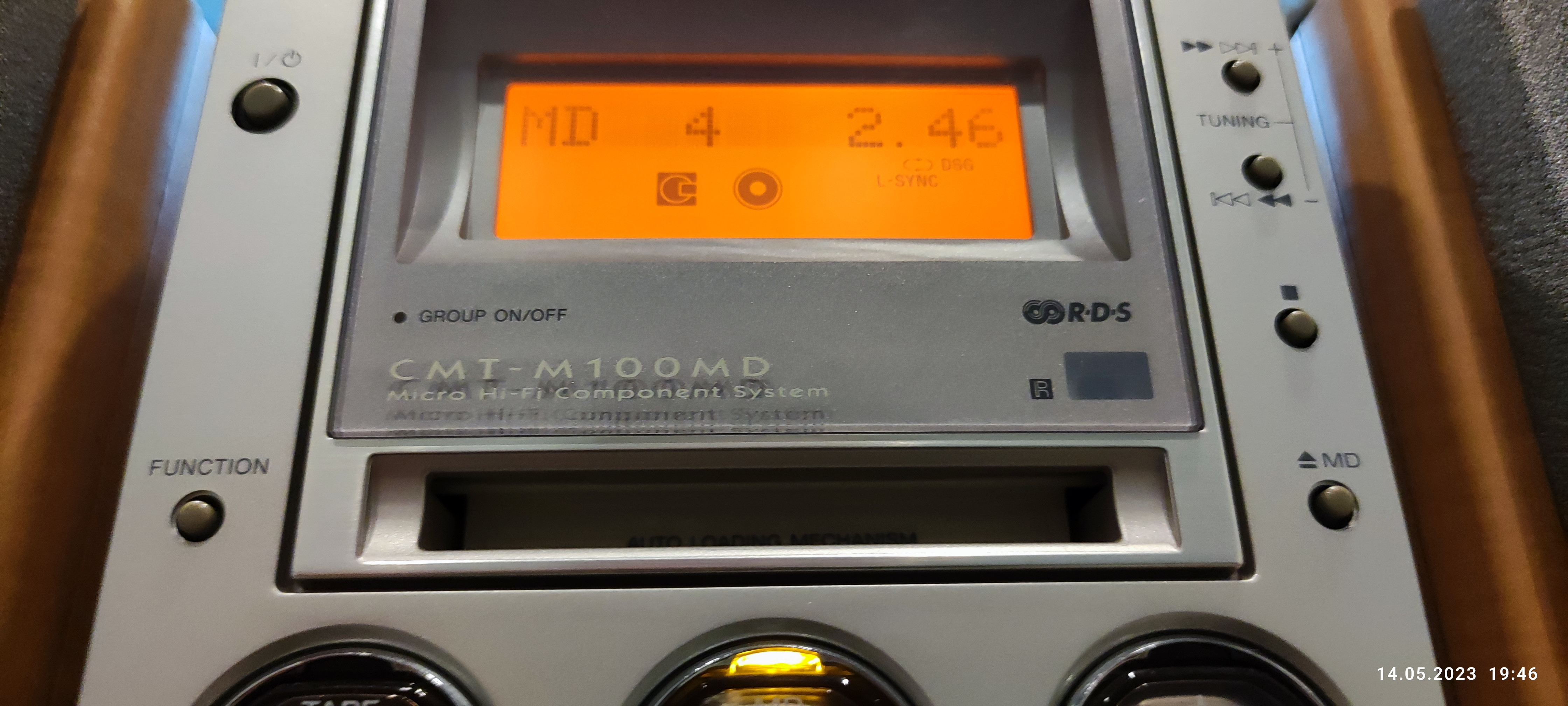 [Rozwiązano] Sony HCD M10 (CMT M100MD): Poprawa kontrastu wyświetlacza ...