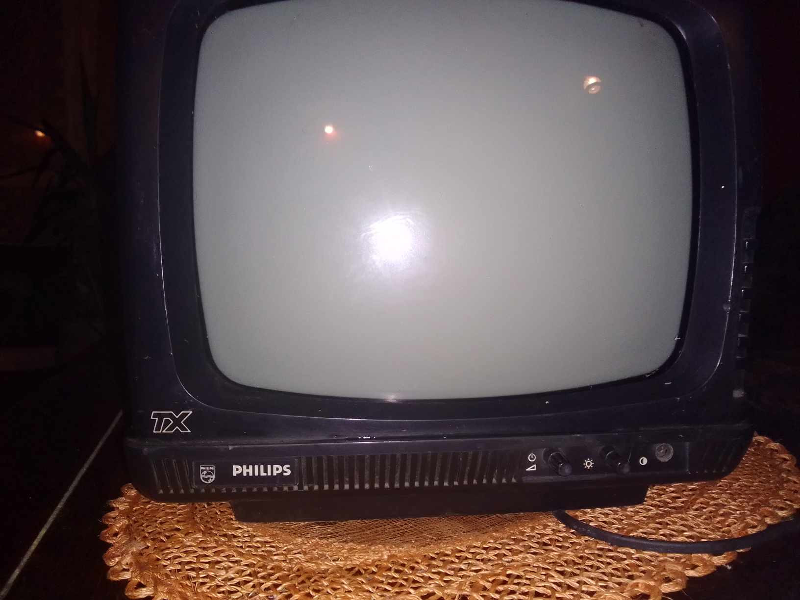 Szukam informacji o telewizorze Philips TX 710 - zdjęcia w linkach