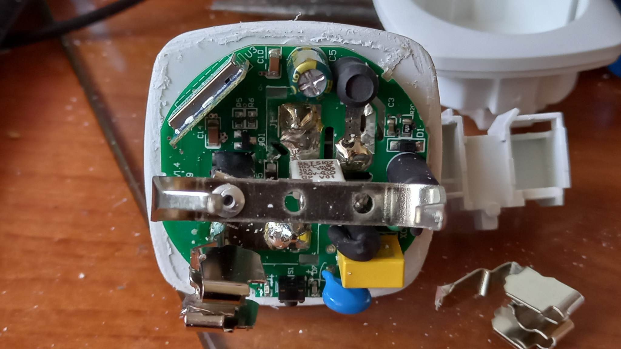 [TYWE2S] Ezviz CS-T30 10A EU (WG08(10)V1.4) brute-force teardown