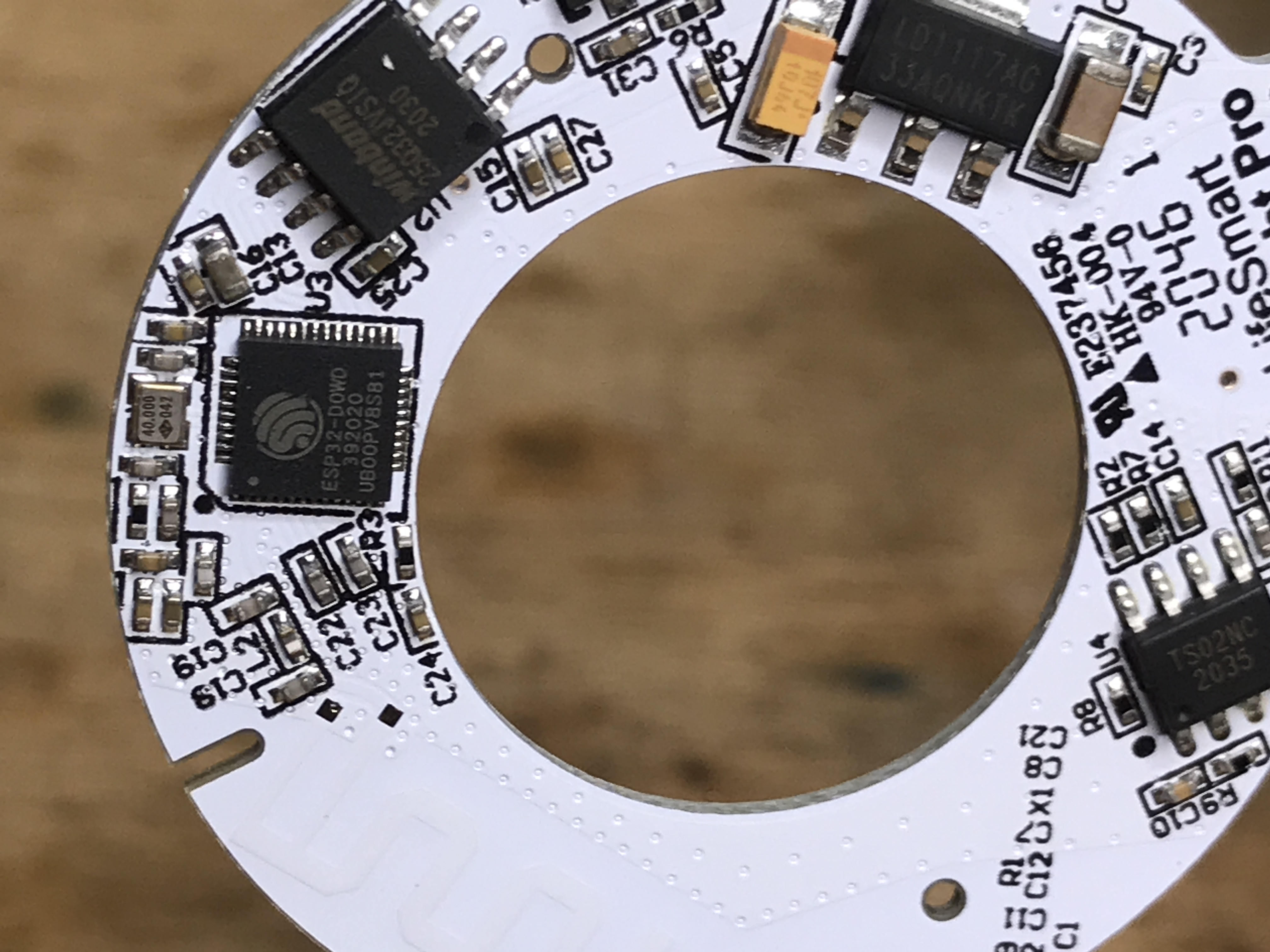 [ESP32+WS2812B] Modularna, rozbudowywalna lampka RGB LifeSmart ...