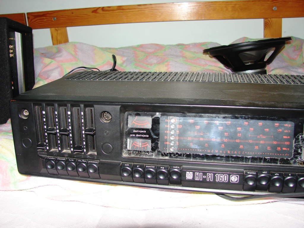 Unitra Hi-Fi 160 ZRK – specyfikacja techniczna i przeznaczenie wzmacniacza