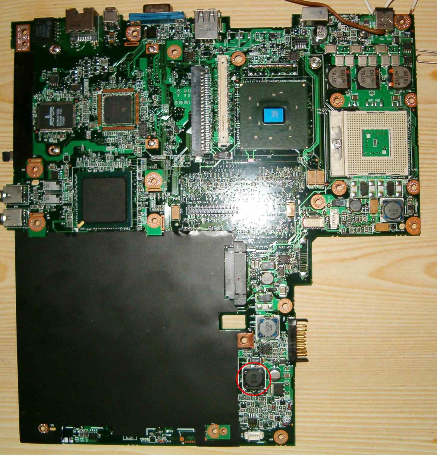 Laptop Dell Inspiron 5160 - nie odpala, problem z płytą gł.