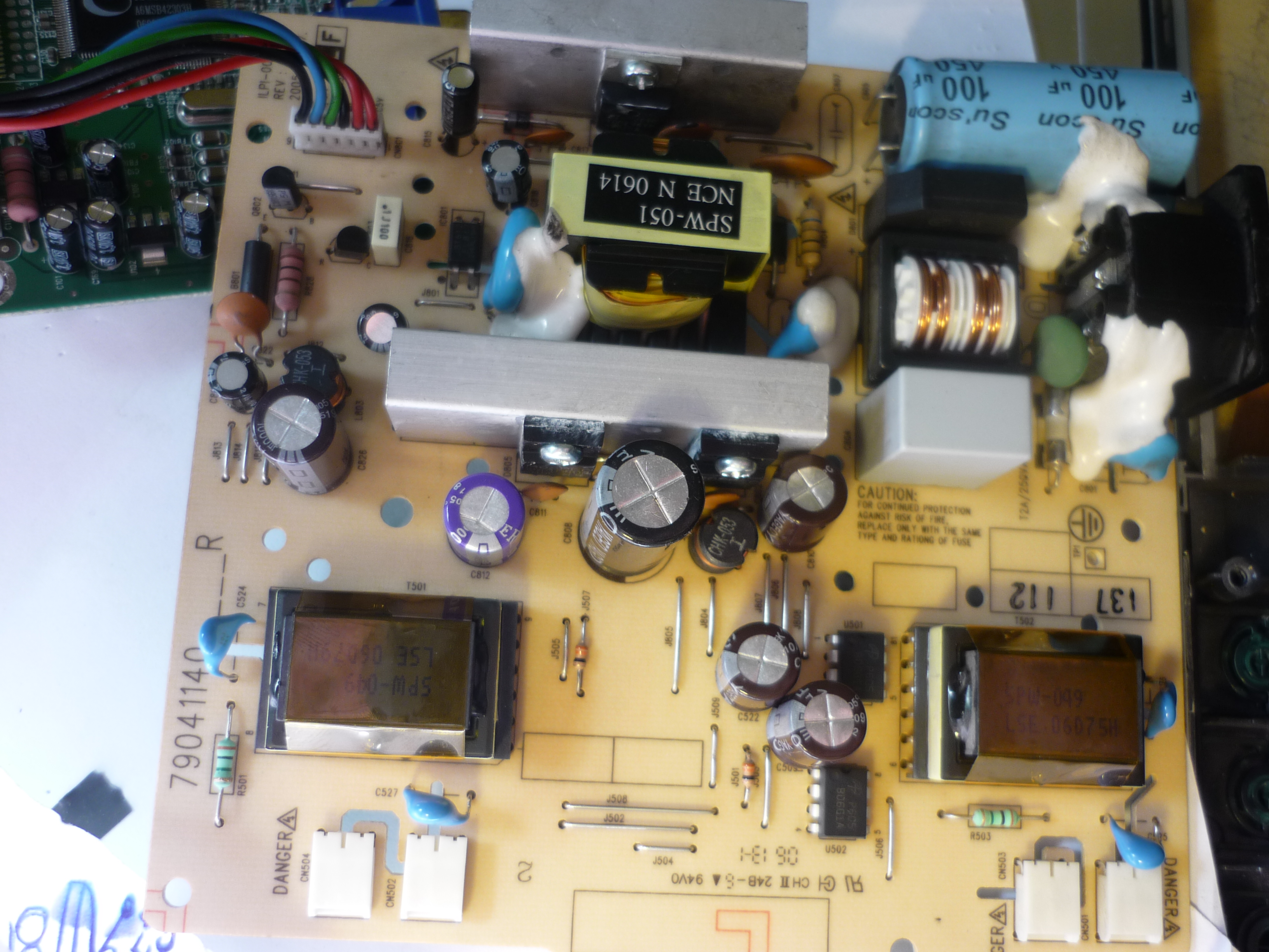 ViewSonic VA702 - zielona dioda, brak obrazu, napięcia na ILPI-004 i ...