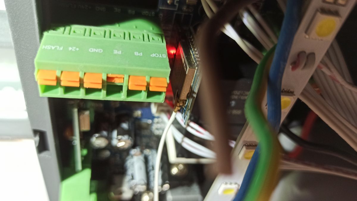 Starcus k06 - Podłączenie przycisku dzwonkowego do napędu bramy ...