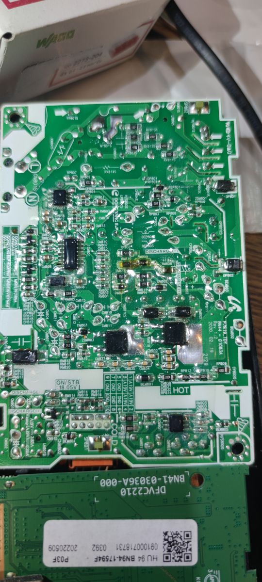 Wartości rezystorów RM810, RM809, RM808 w Samsung QE32LS03B Frame ...