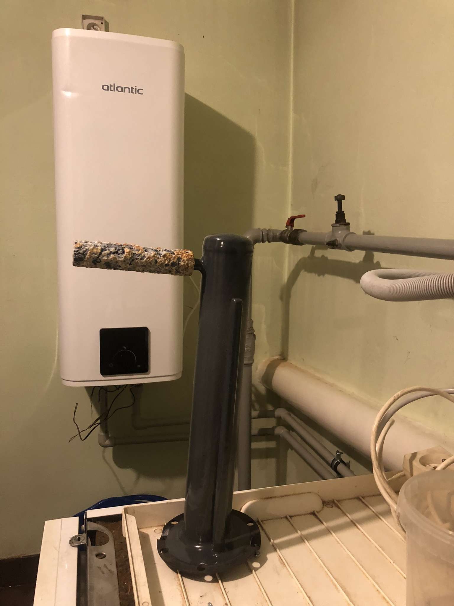 Terma Atlantic CUBE 50L - jak zamontować anodę magnezową o innej długości?