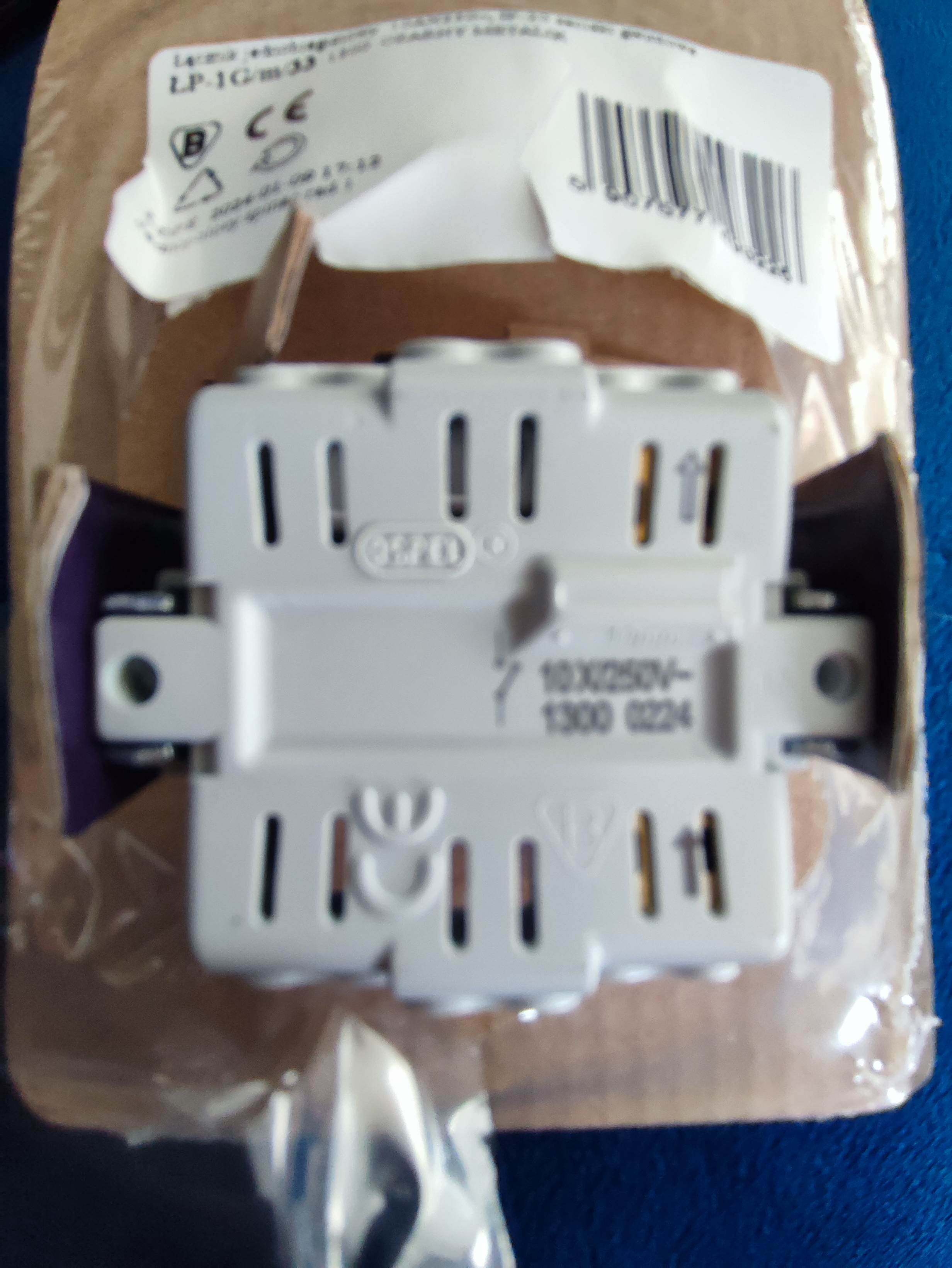 Jak prawidłowo podłączyć wyłącznik schodowy? Inne schematy.