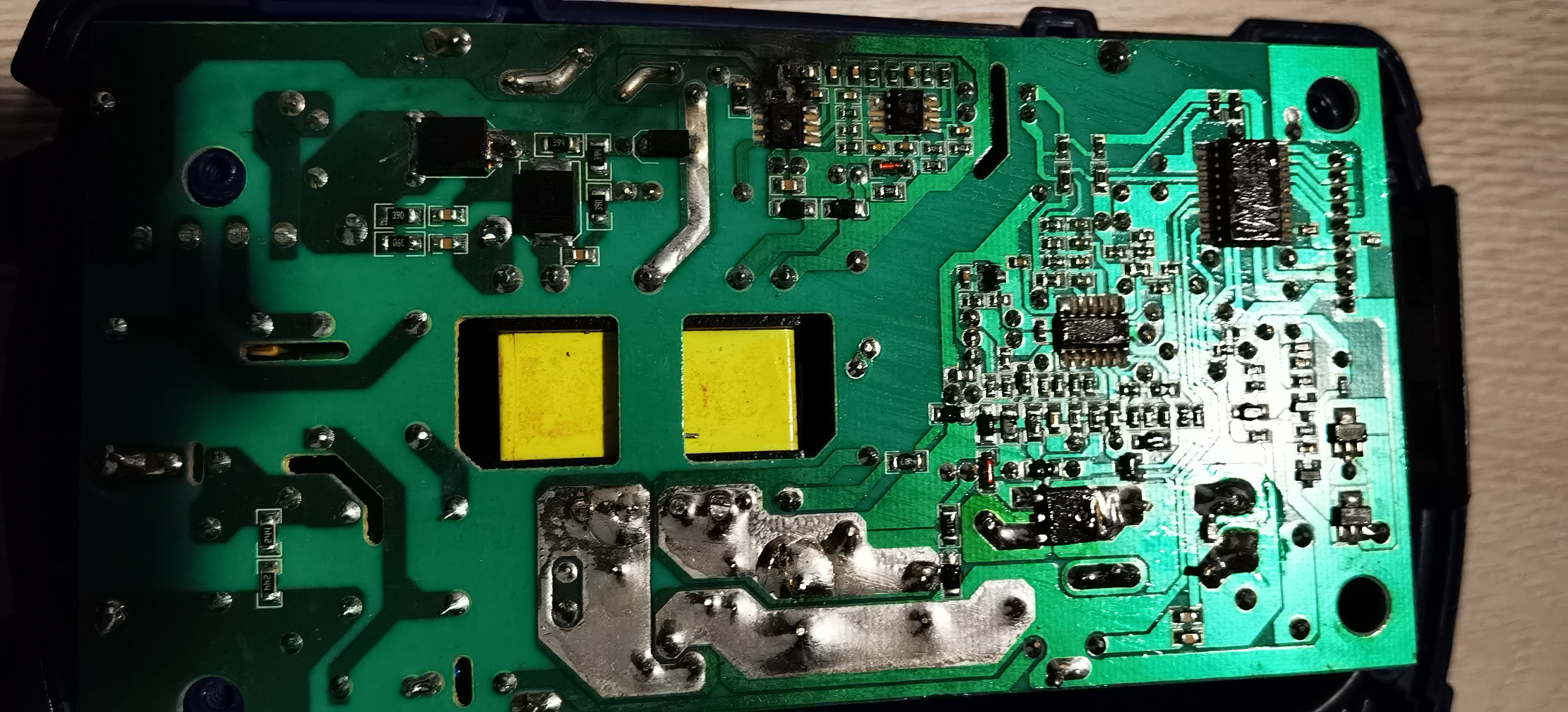 Prostownik Norauto HF800 - potrzebuję zdjęcie płytki z dwóch stron