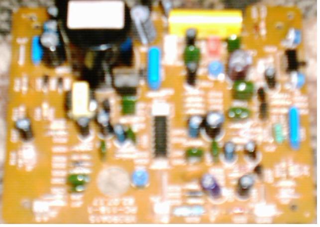 Monitor cz-b 4 uPC1379C - brak regulacji jaskrawości, ciemny obraz