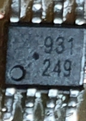 [Rozwiązano] Jak rozpoznać układ scalony w obudowie SOT8 na zdjęciu?