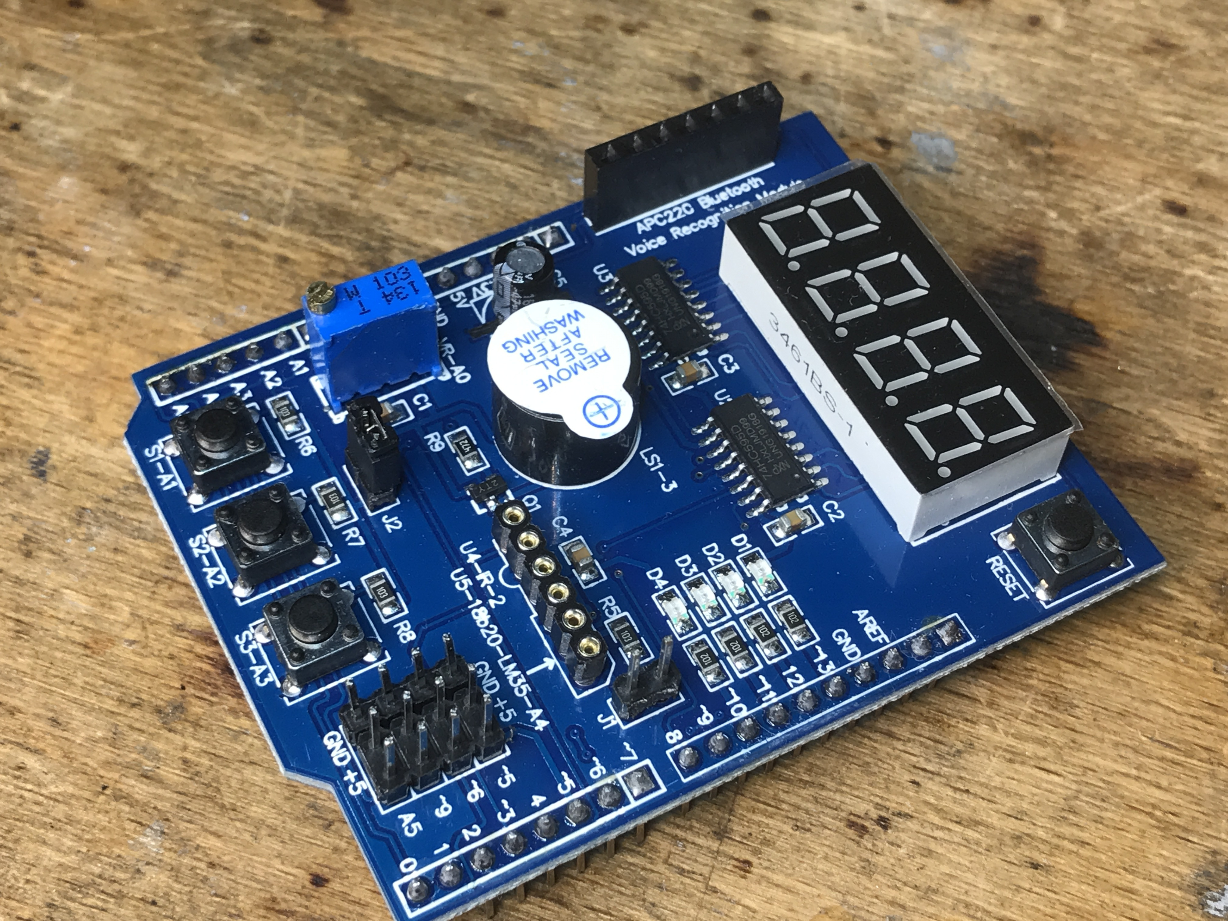 Arduino R4 WiFi and Multi Function Shield - we port the library to R4 ...