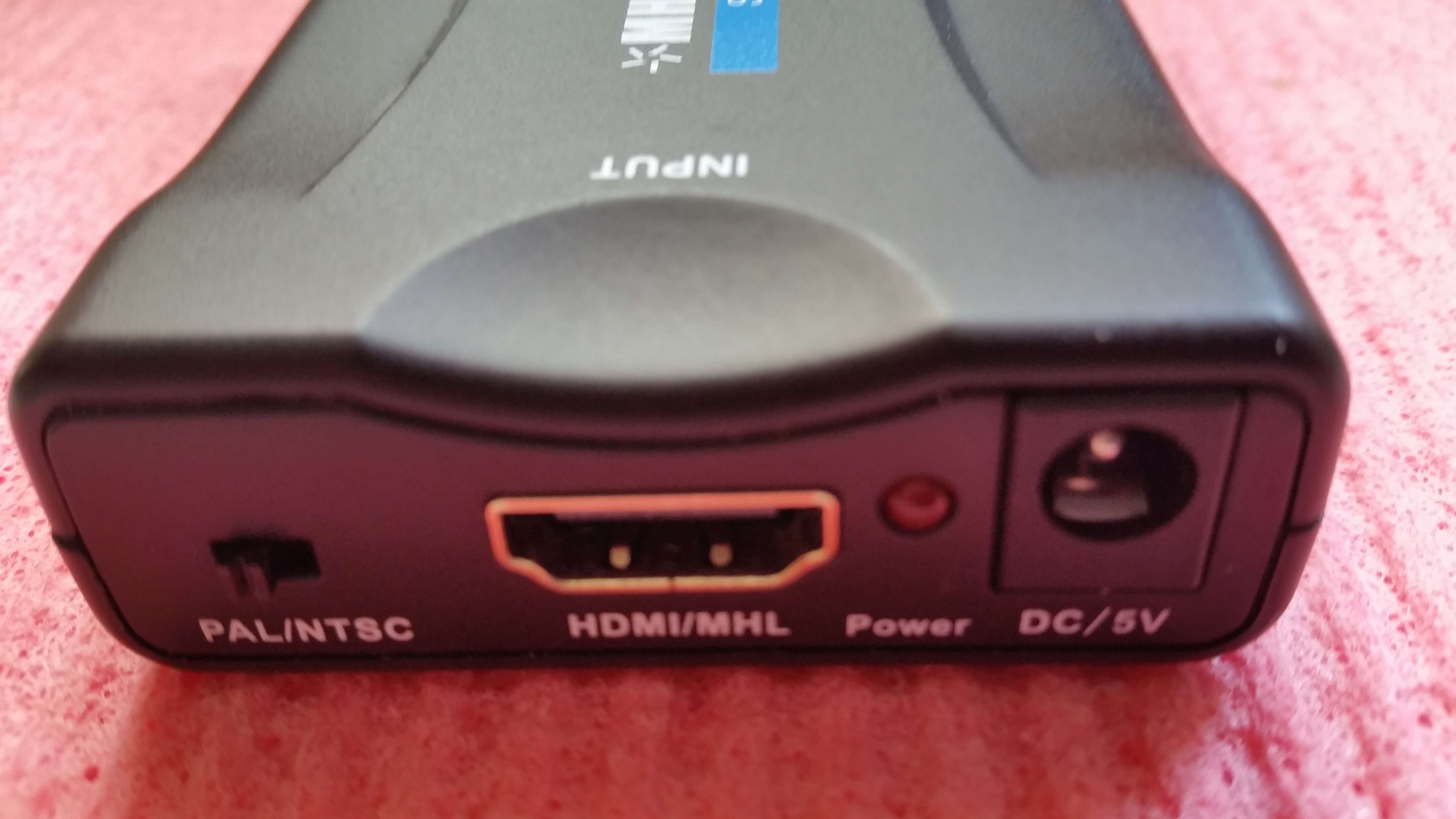 Konwerter HDMI-SCART z Aliexpress nie przesyła RGB na TV Philips 36PW9525