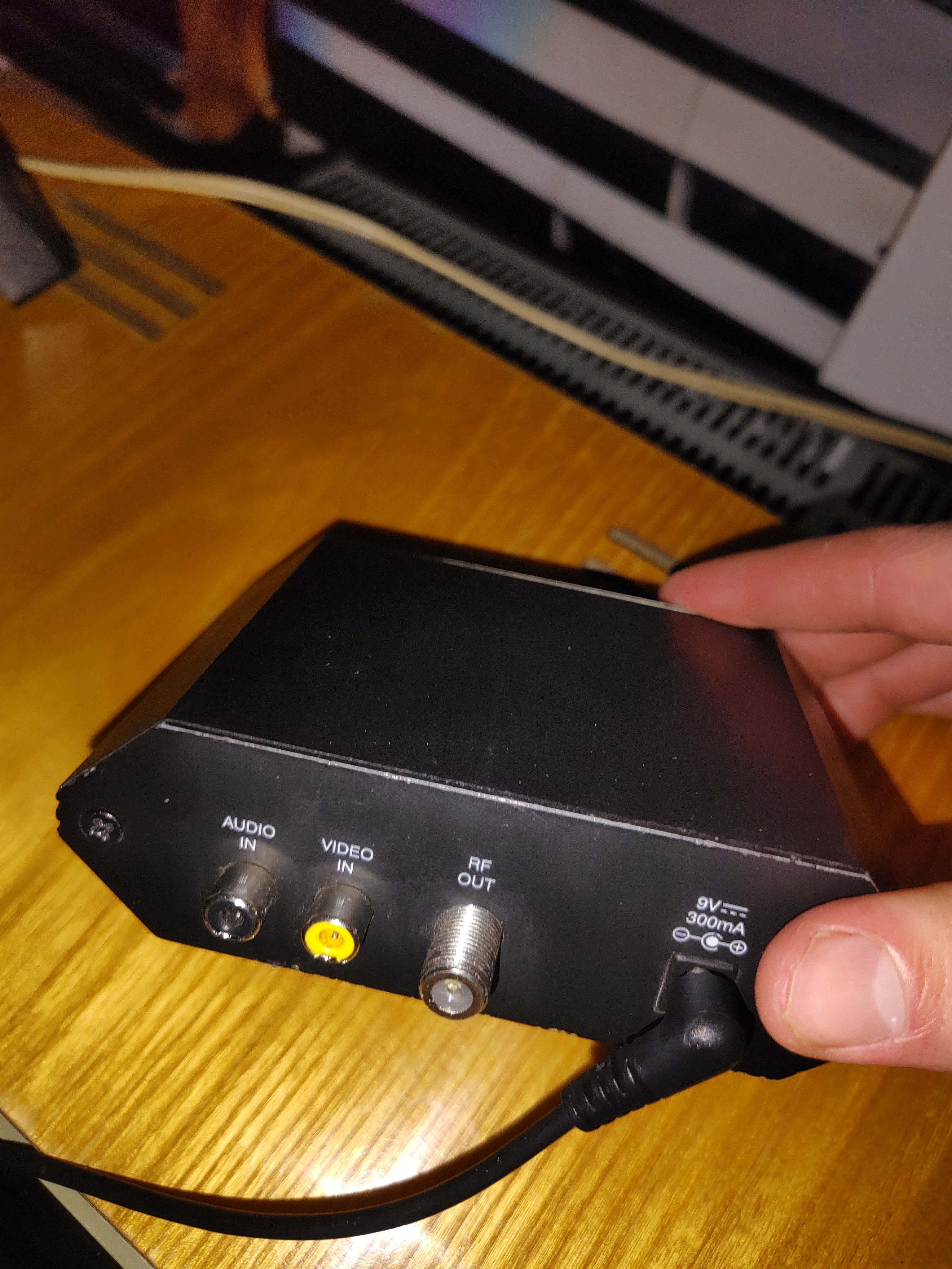 Brak dźwięku w telewizorze Ametyst 105 - tylko szumy, co robić?