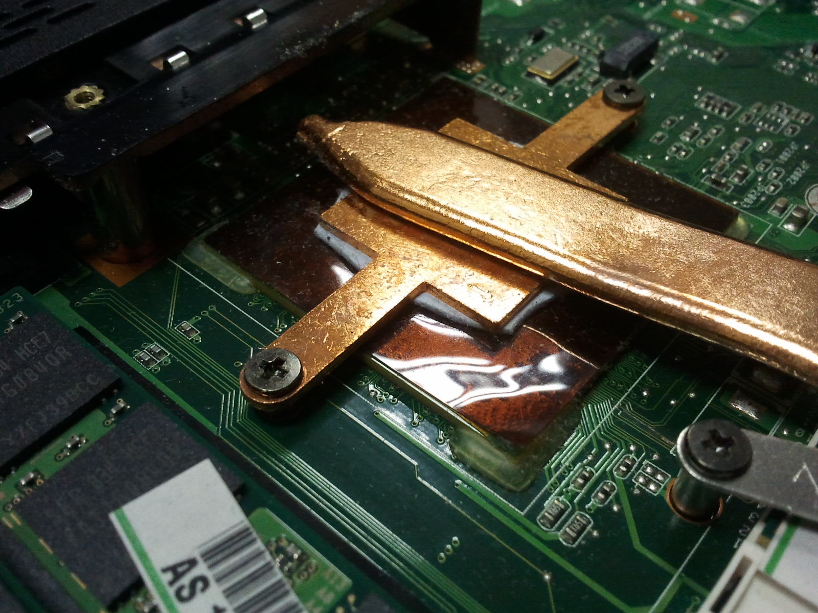 Asus X50GL - grzeje się mocno + wyłacza się - foto