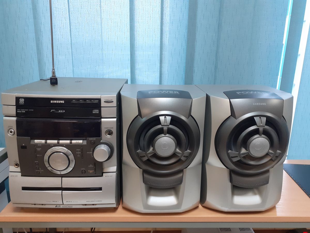 [Sprzedam] Sprzedam dwie kolumny z wieży Samsung MAX-930