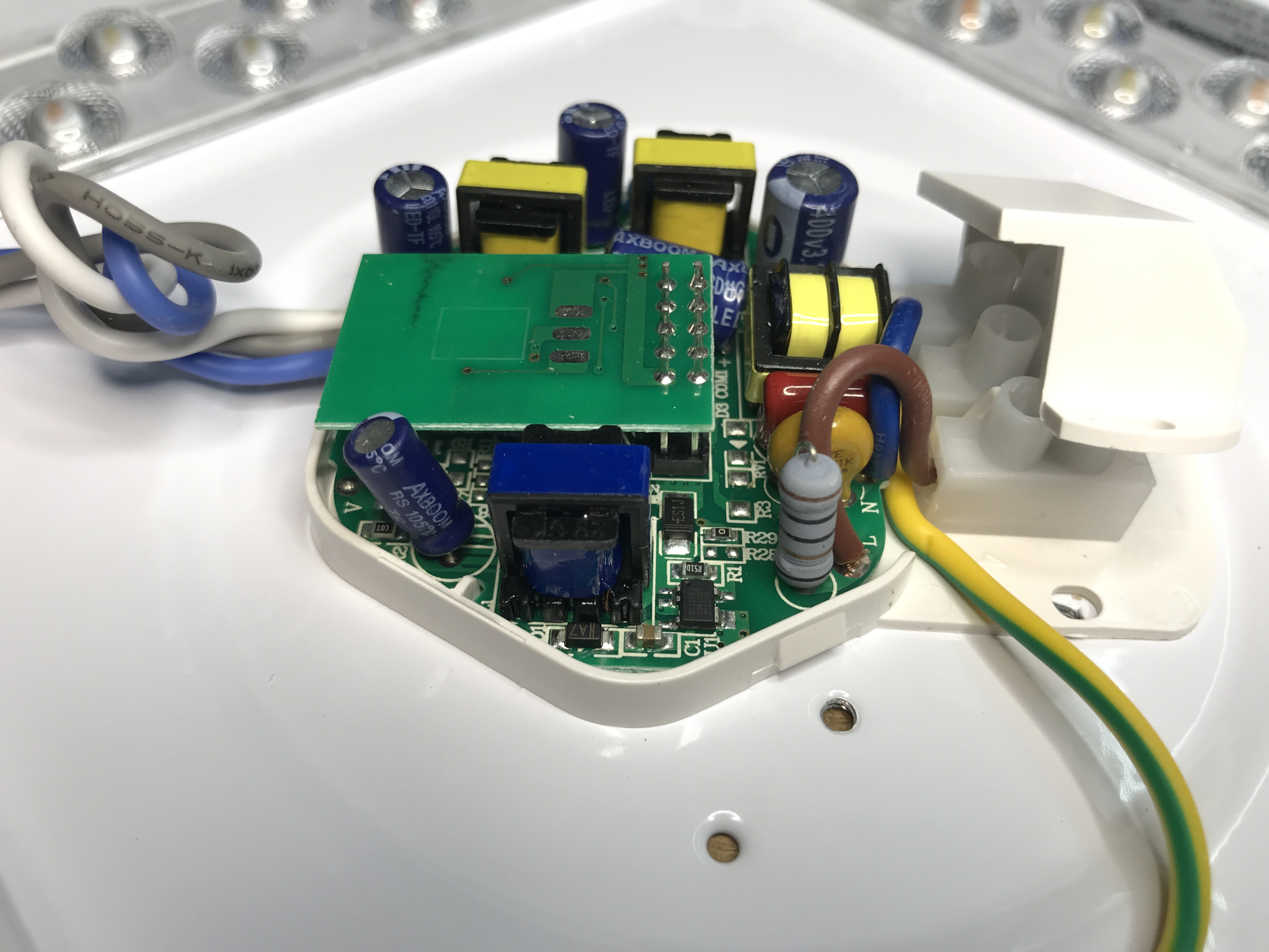 [WB3L/BK7231T] Plafon CCT 18W WiFi Kobi Smart LED Moon Tuya