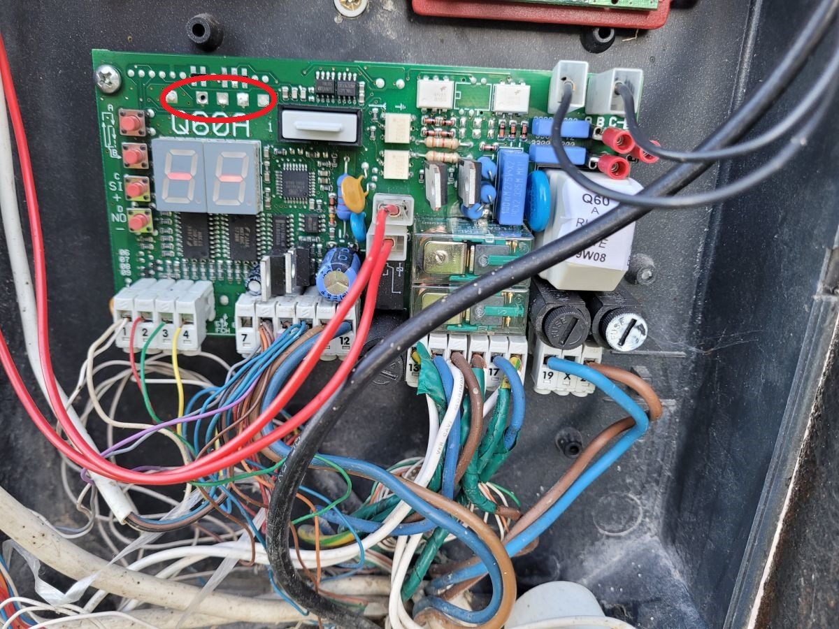 Q60A Proteco: Jak połączyć nowy odbiornik radiowy PCB z odbiornikiem PCB Euromatic?