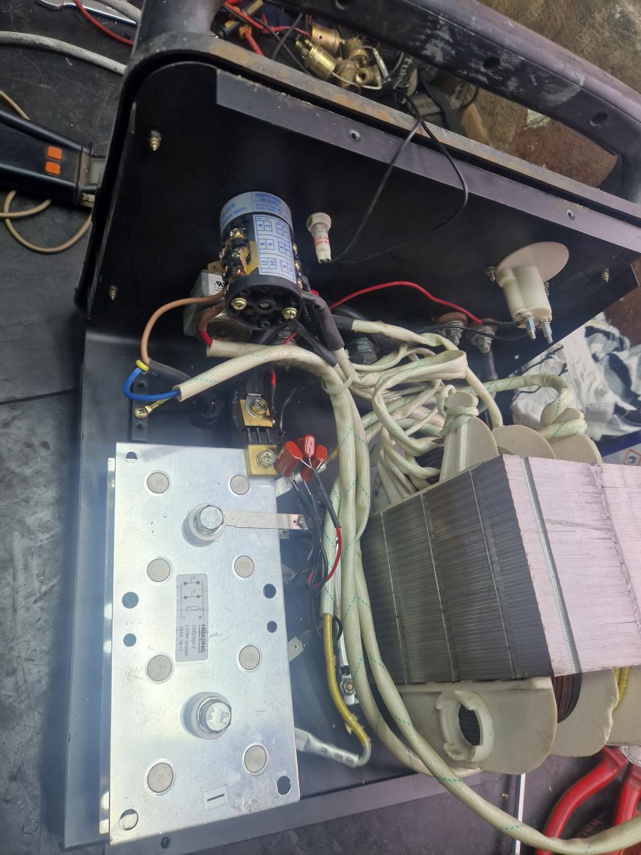 Zwarcie w Adler 625 - czy schemat podłączenia jest prawidłowy?