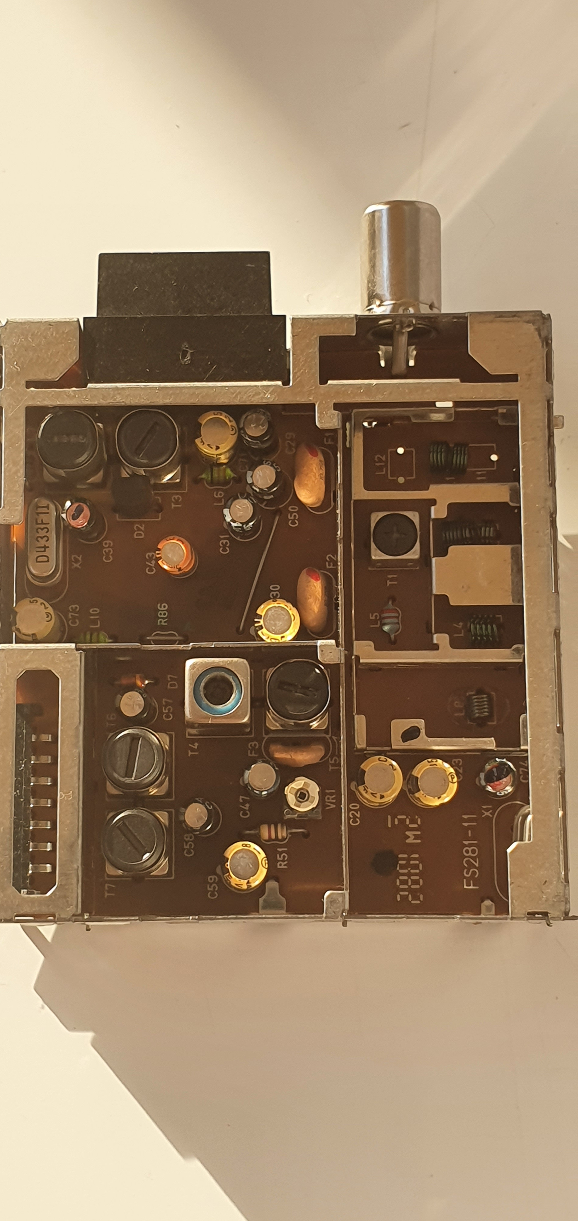 AM/FM tuner FS281-11 (with tuner IC LA1844) - no L/R output sound